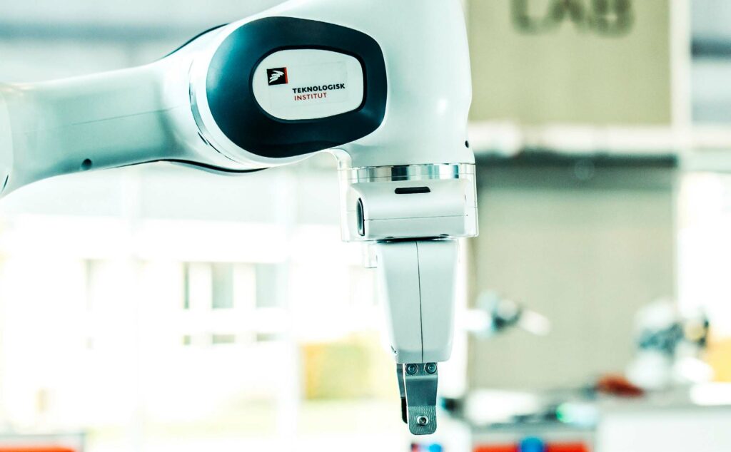 What is a cobot? | The ultimate collaborative robot guide | WiredWorkers