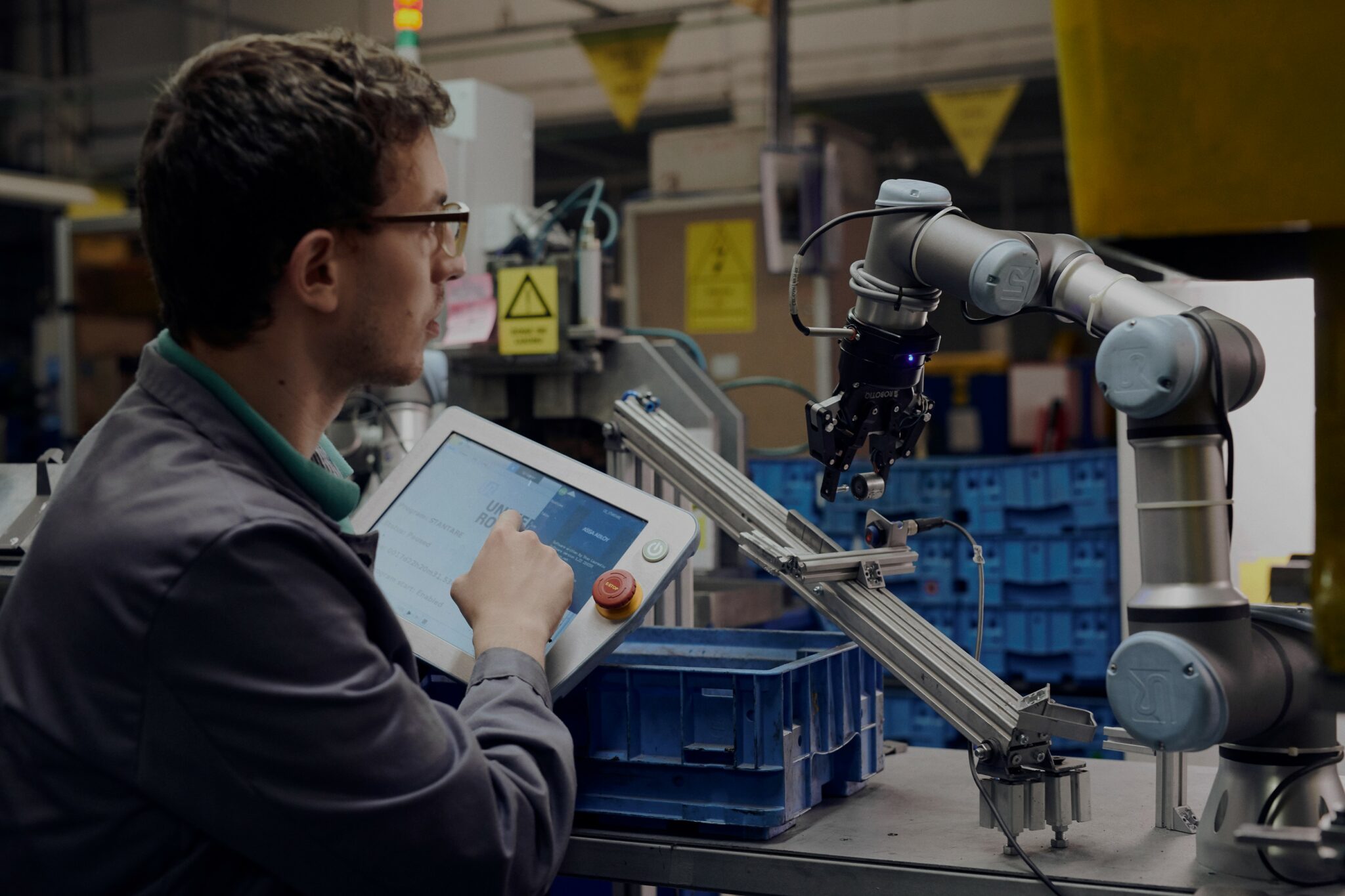 The role of cobots in boosting efficiency, flexibility, productivity ...