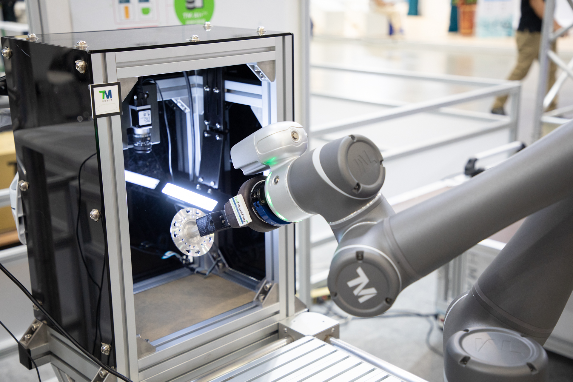 Adaptive robotics in manufacturing: how robots learn and adapts